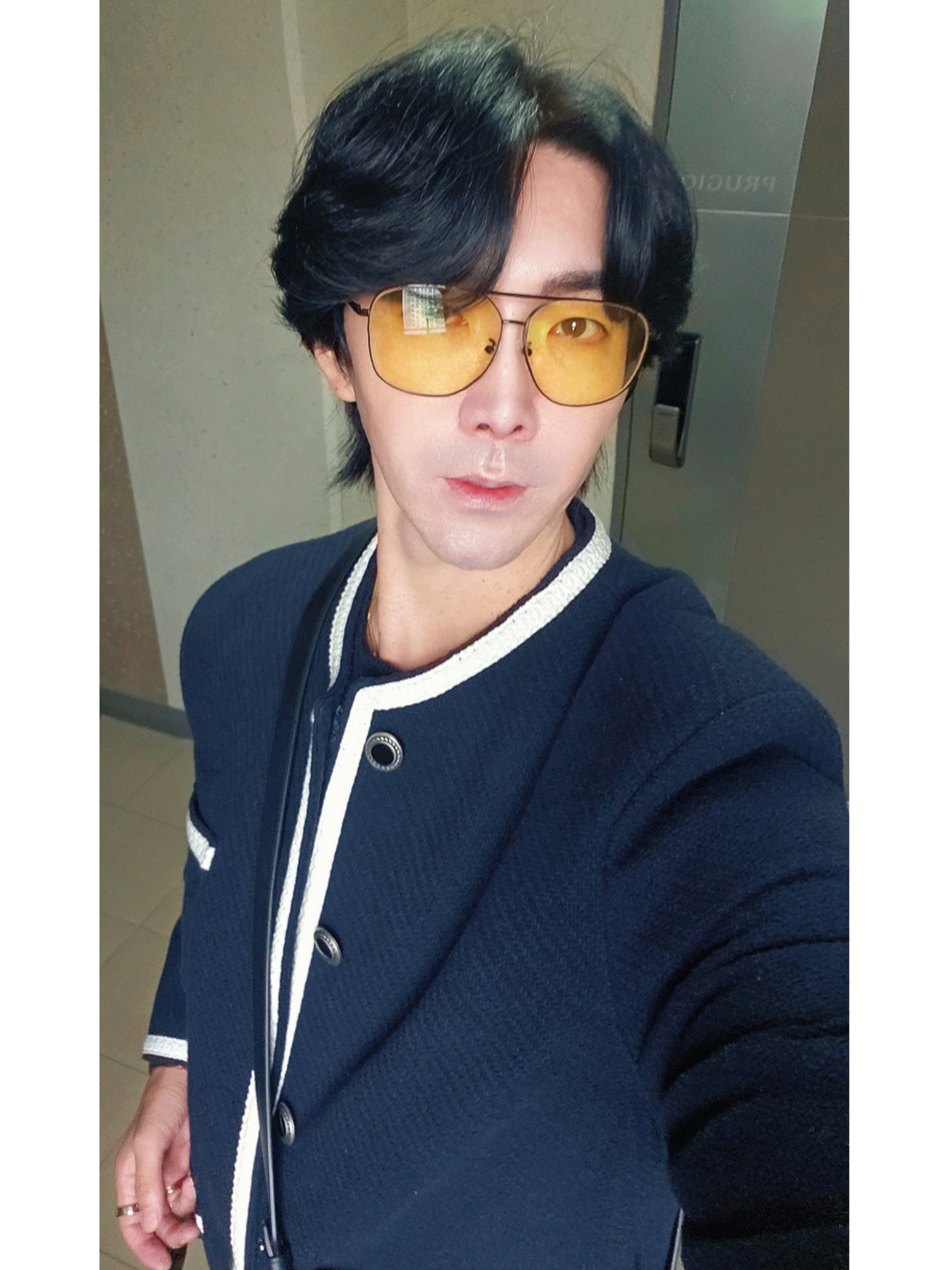 김 현 (@_kim_hyun_) 님의 게시물 | KREAM