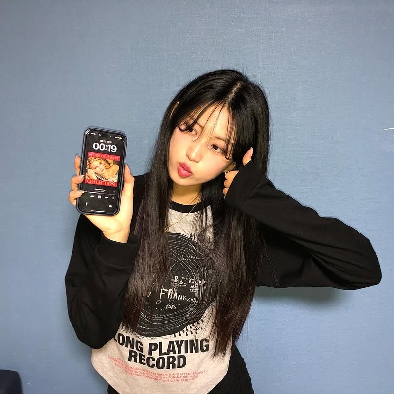 LP RAGLAN TEE BLACK🎸 | KREAM