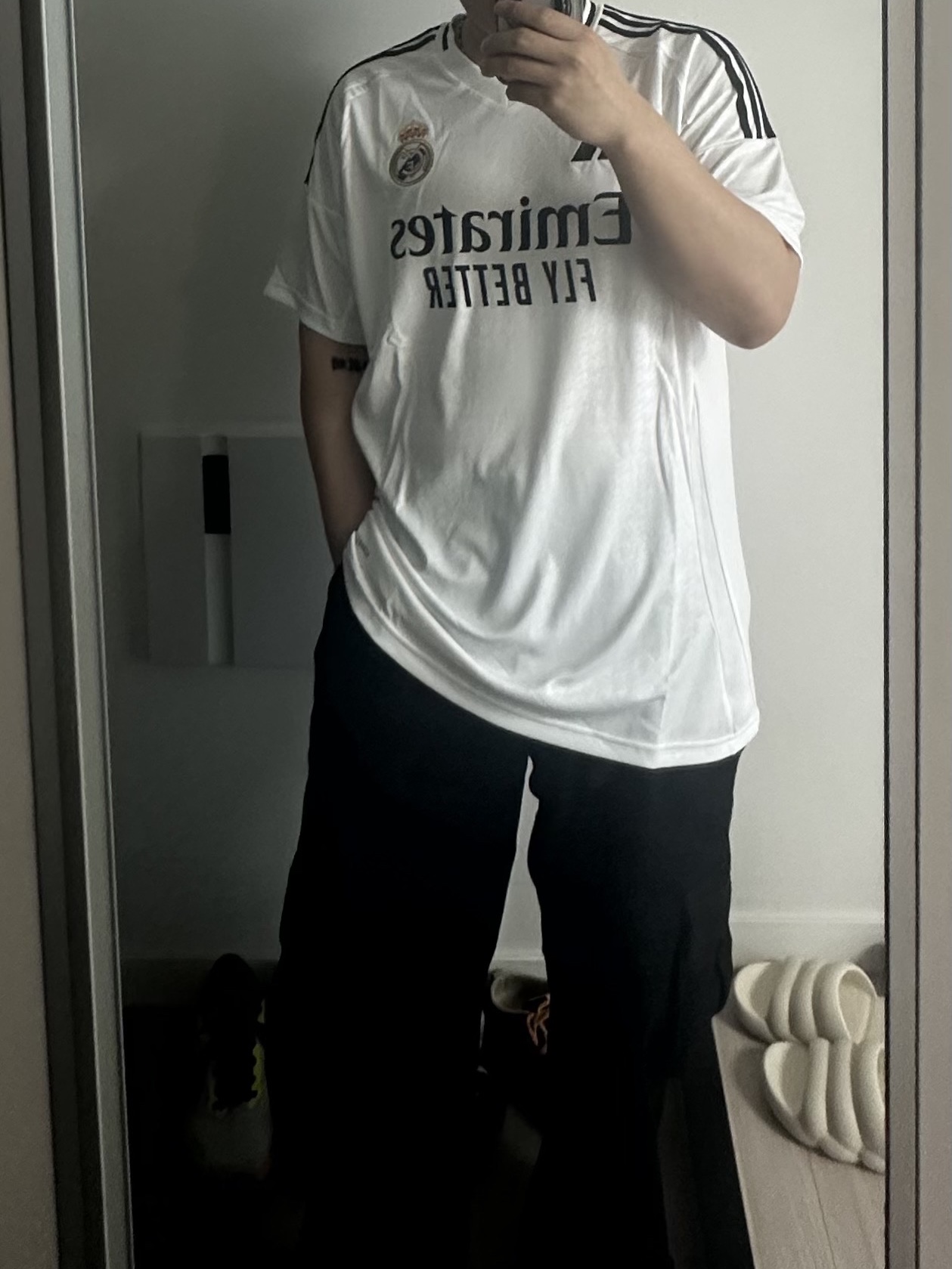 mmm3w (@9uq0fi) 님의 게시물 | KREAM