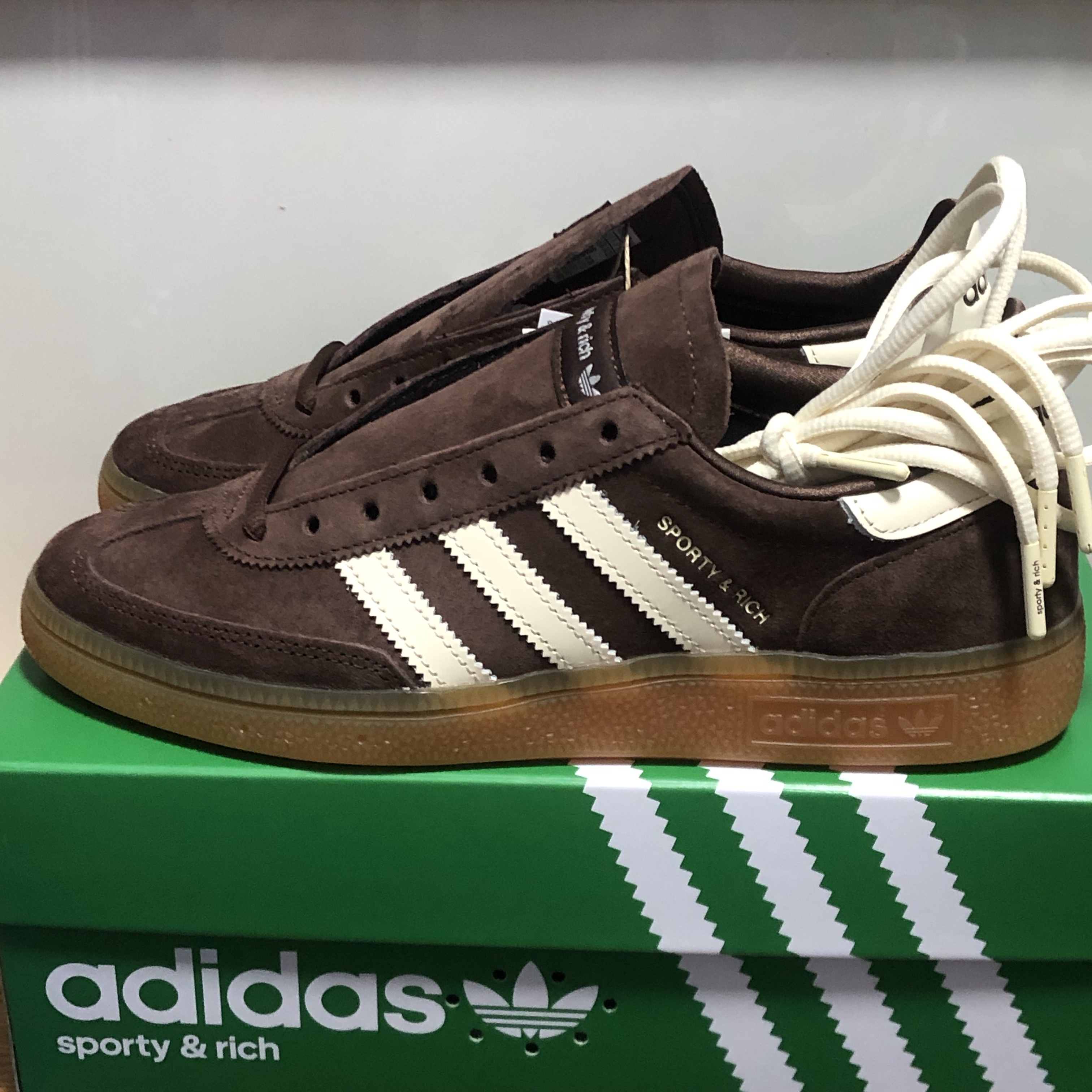 에헤이 (@kimmm_do) 님의 게시물 | KREAM