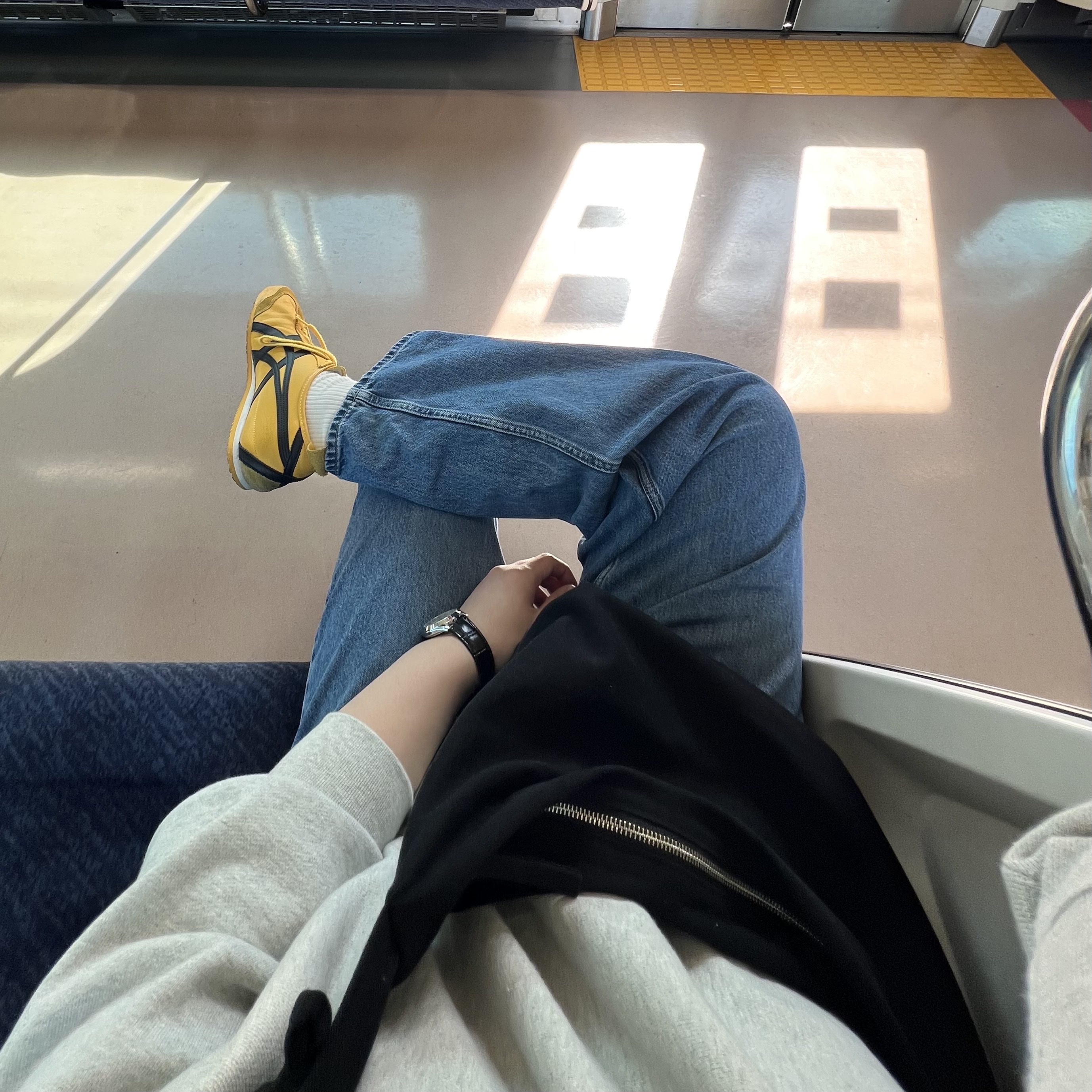 amu (@am_jw) 님의 게시물 | KREAM