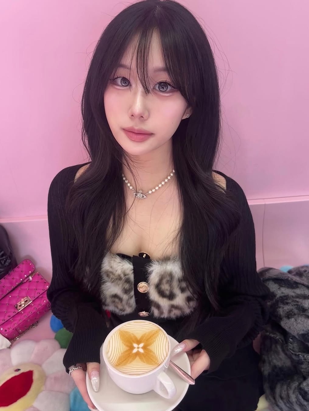 oneul.codi (@oneul.codi) 님의 게시물 | KREAM