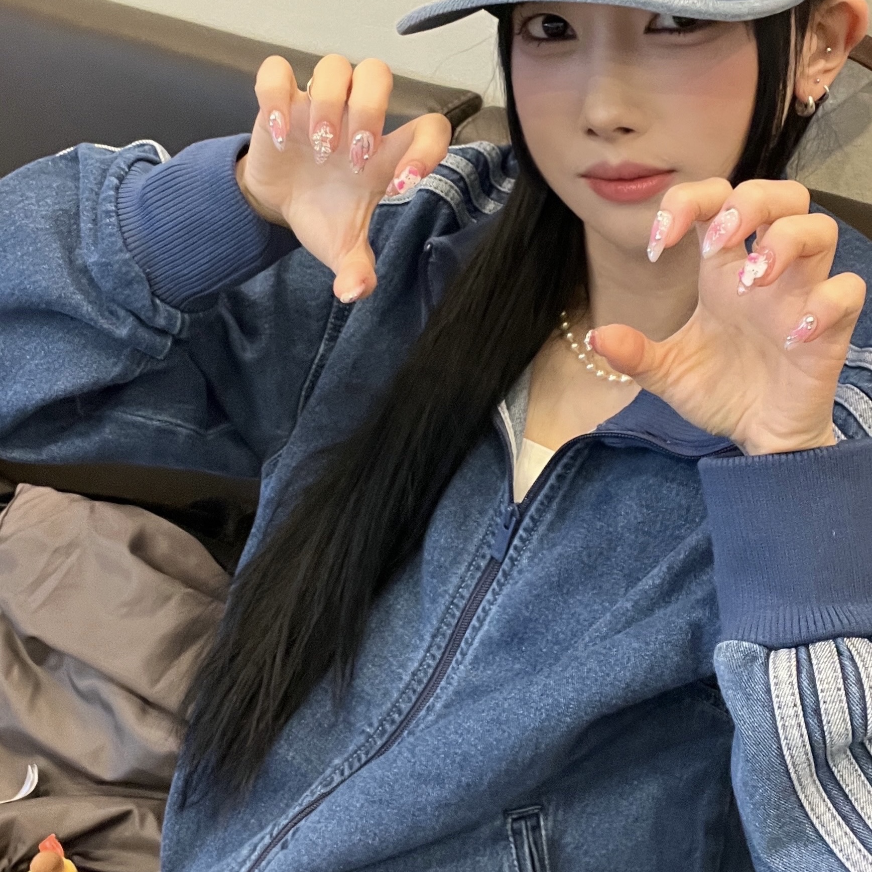 밍구디 (@m1n9di) 님의 게시물 | KREAM