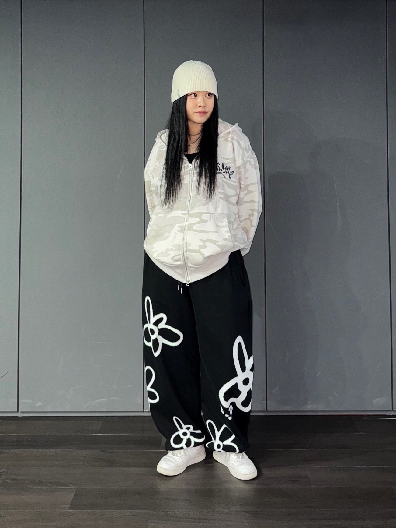 스니커즈 | STYLE | KREAM