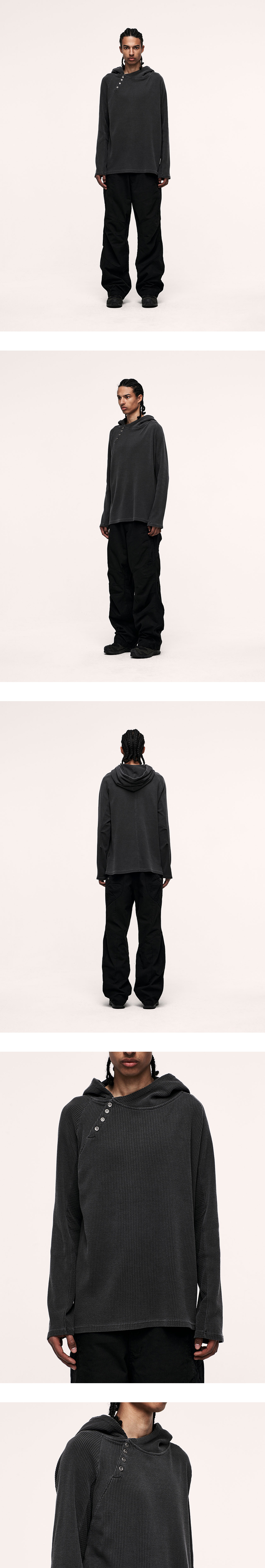 이그노타 코어:11 버튼 롱 슬리브 티셔츠 차콜 | Ignota | KREAM