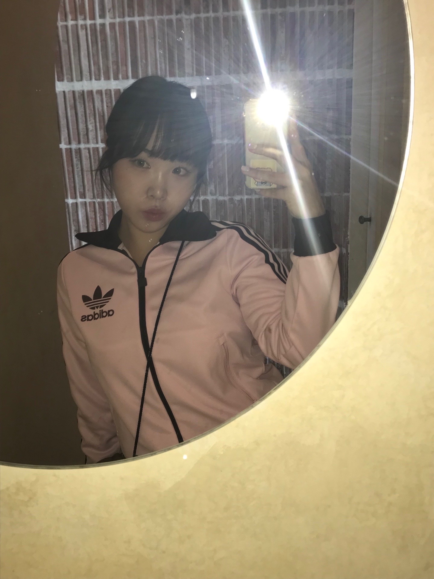 @y_dam_i (@y_dam_i) 님의 게시물 | KREAM