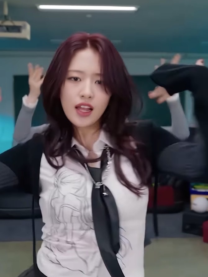 oneul.codi (@oneul.codi) 님의 게시물 | KREAM