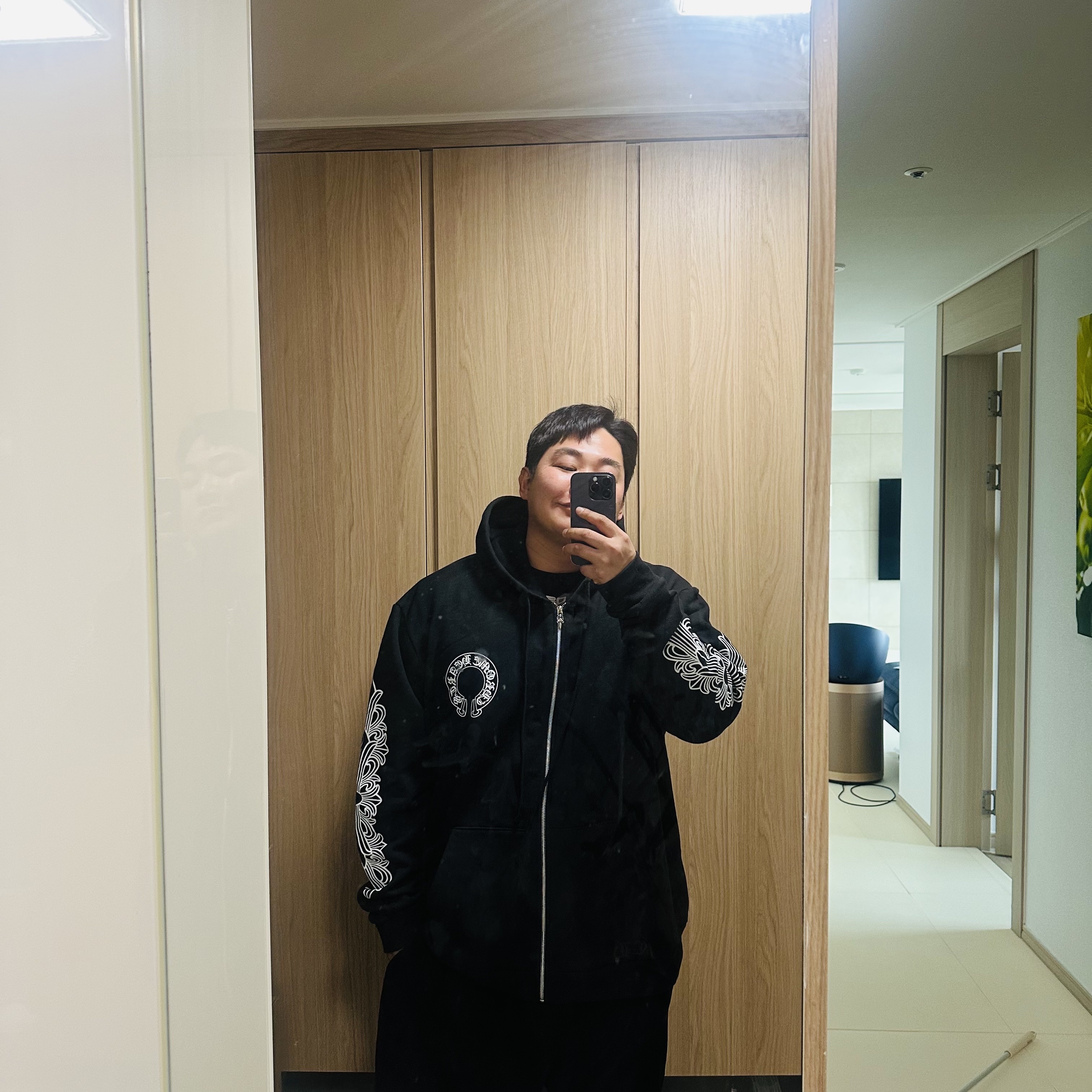 ljhoon0723 (@jh.9207) 님의 게시물 | KREAM