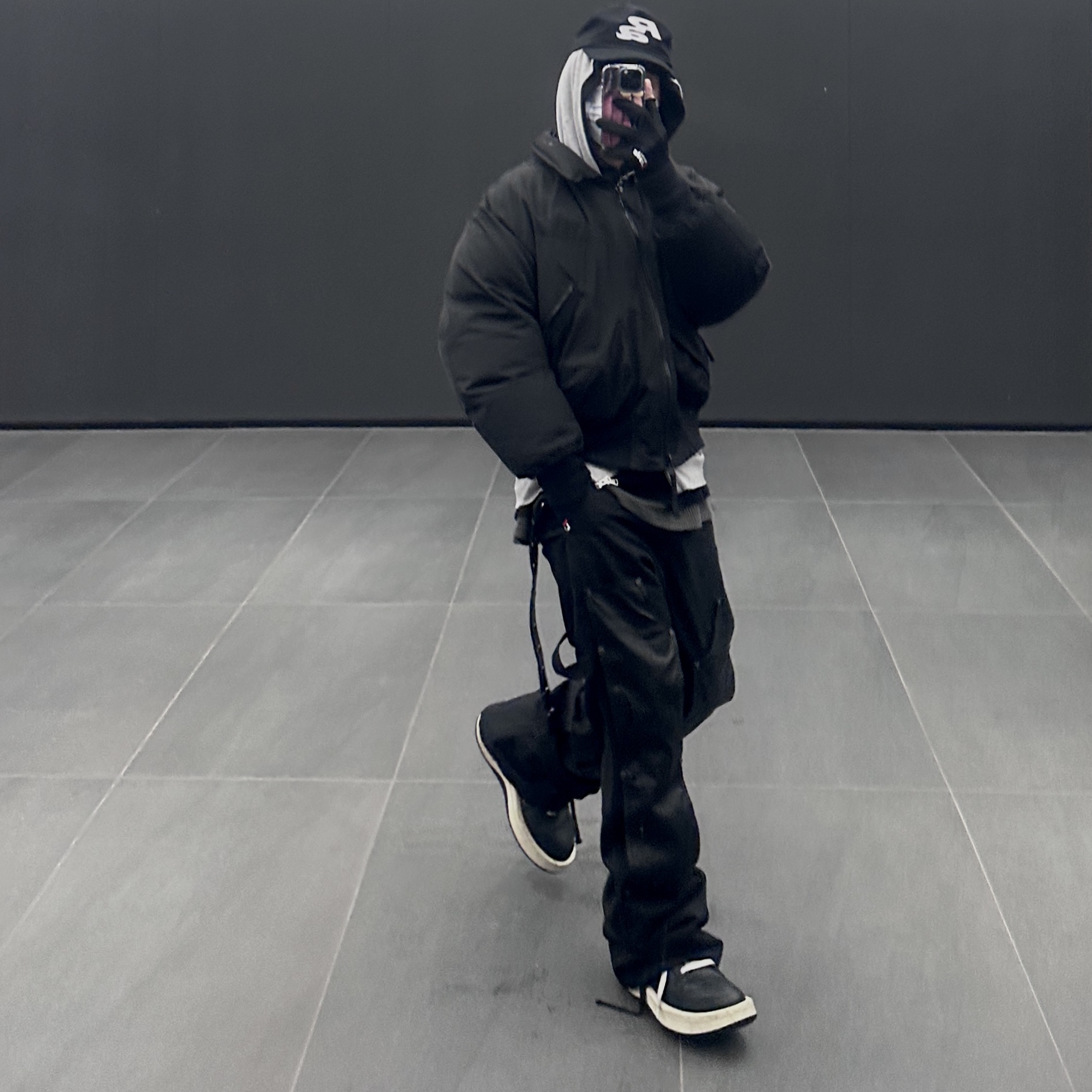 (@ho_jxng) 님의 게시물 | KREAM