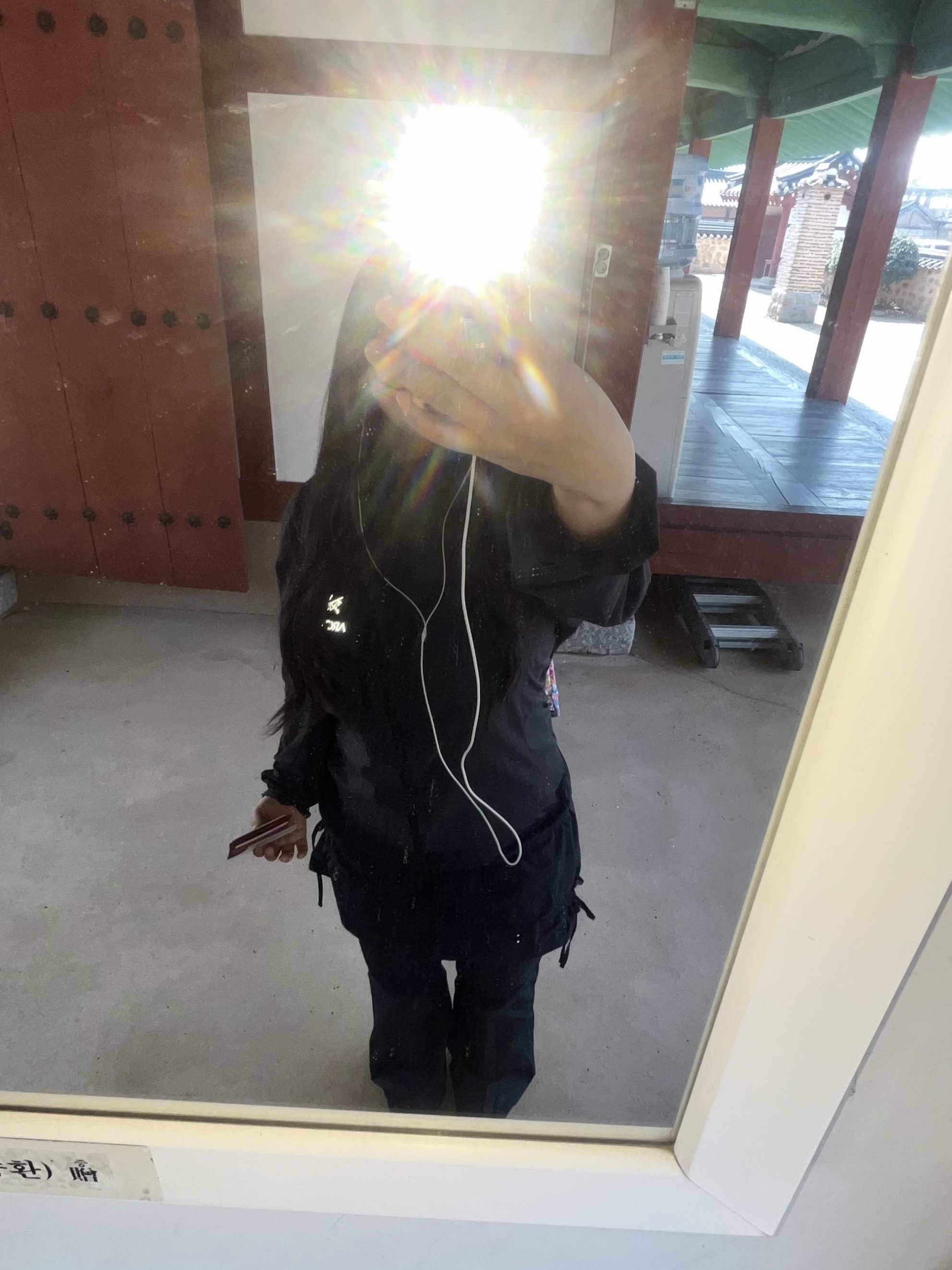 😀😀😀 | KREAM