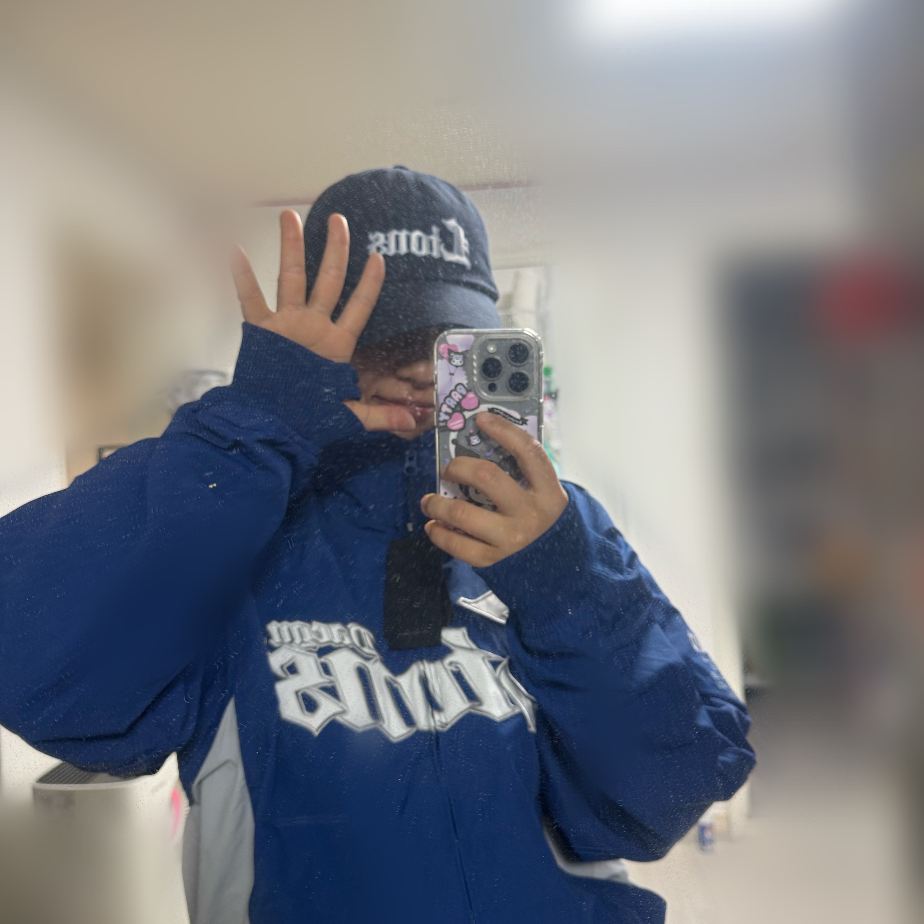 aydmsdl852 (@af2rkg54) 님의 게시물 | KREAM