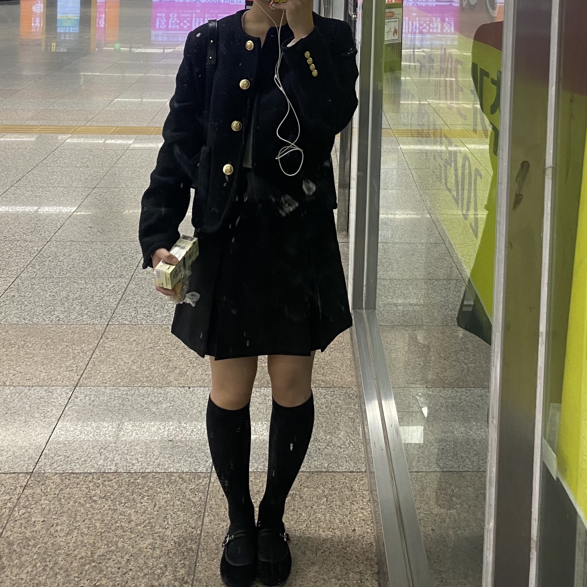 (@push__) 님의 게시물 | KREAM