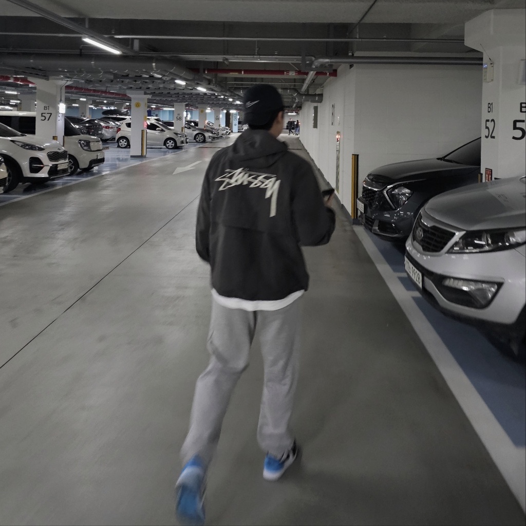 ckdwnsquf (@jun_window) 님의 게시물 | KREAM