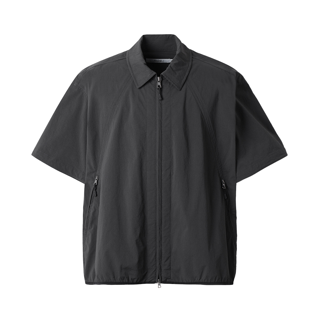 시리즈 키네티 쿨 집업 반팔 아우터형 셔츠 다크 차콜 | SERIES | KREAM
