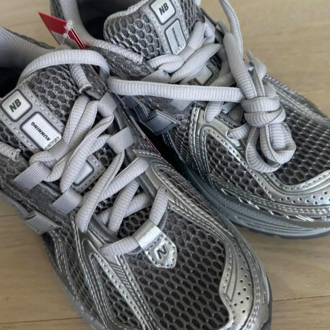 뉴발매니아 (@qv4tqq) 님의 게시물 | KREAM