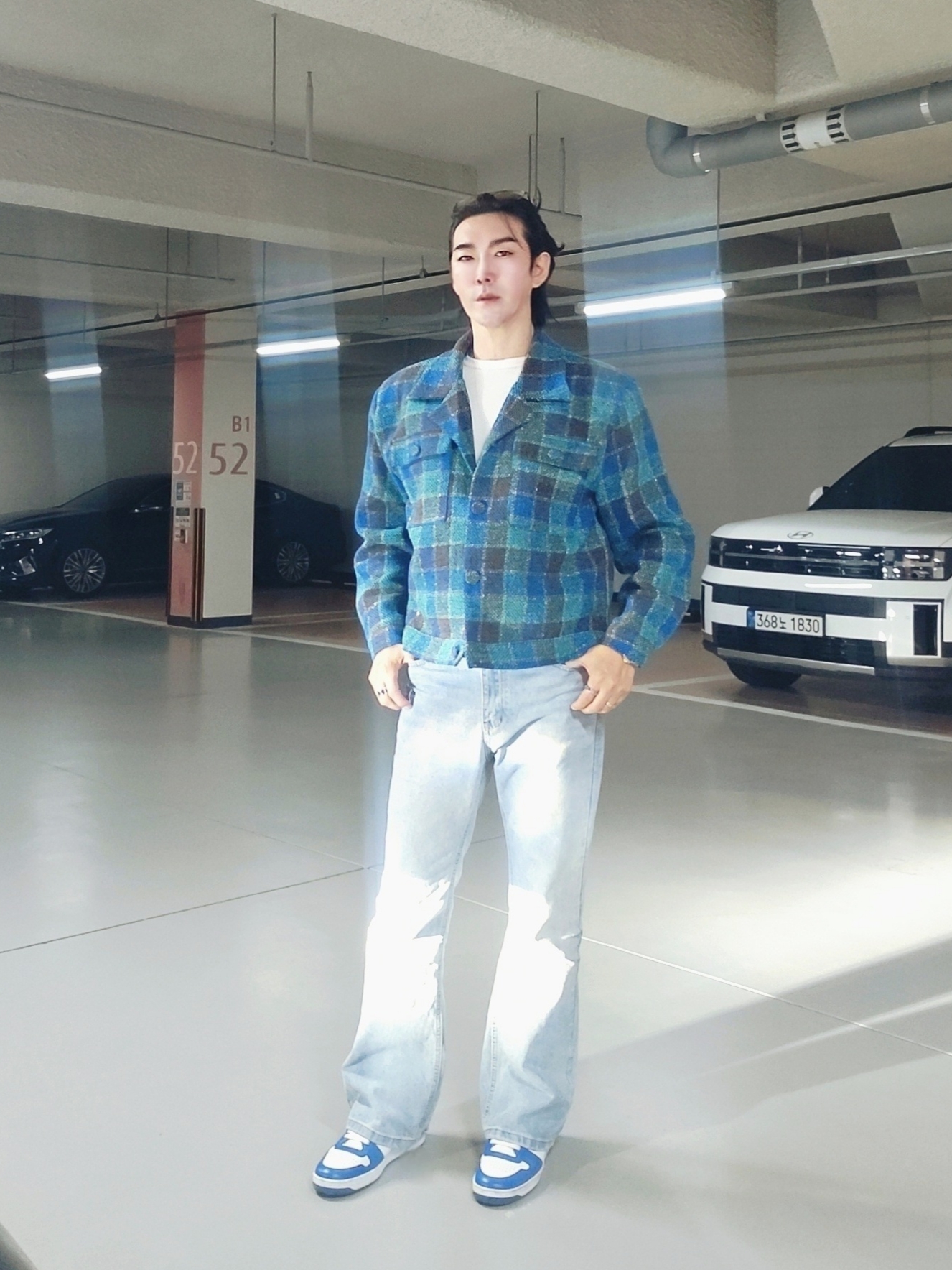 김 현 (@_kim_hyun_) 님의 게시물 | KREAM