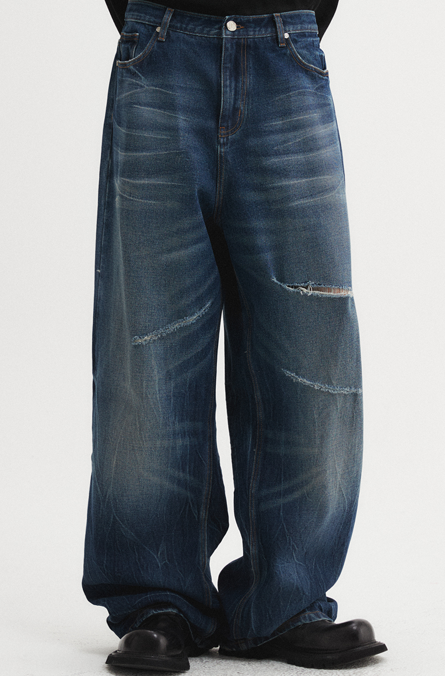 디엔에스알 헤리티지 아트브러쉬 데미지 데님 팬츠 | DNSR | KREAM