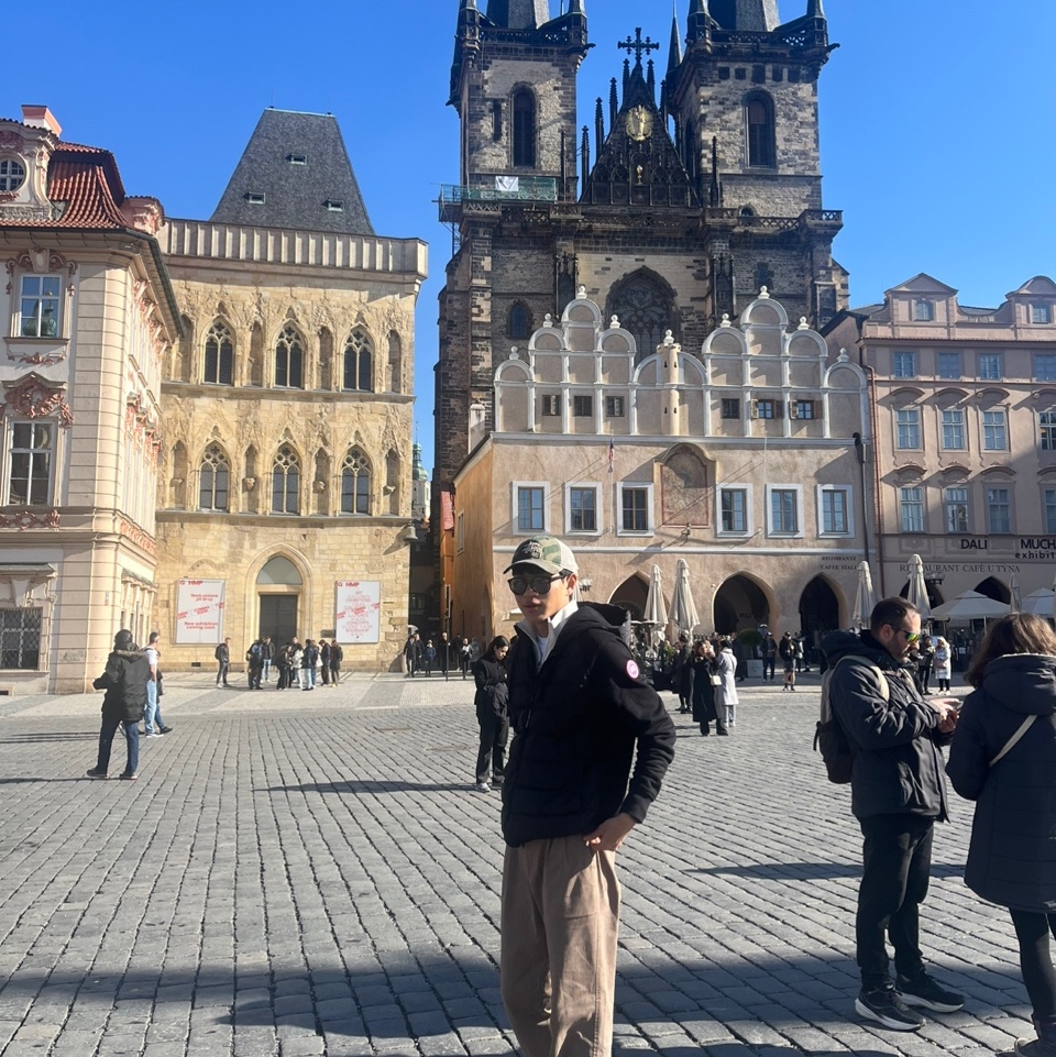 chhh (@hc_ch_) 님의 게시물 | KREAM