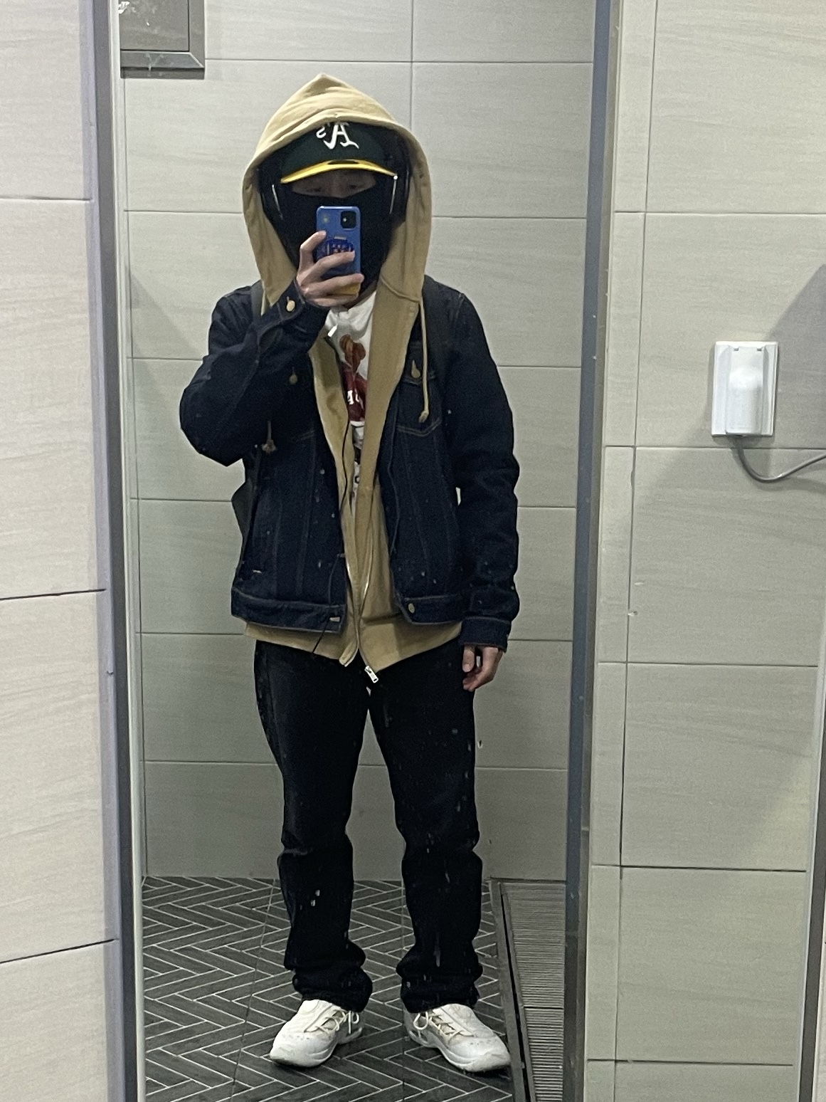 태그하기 귀찮음 | KREAM