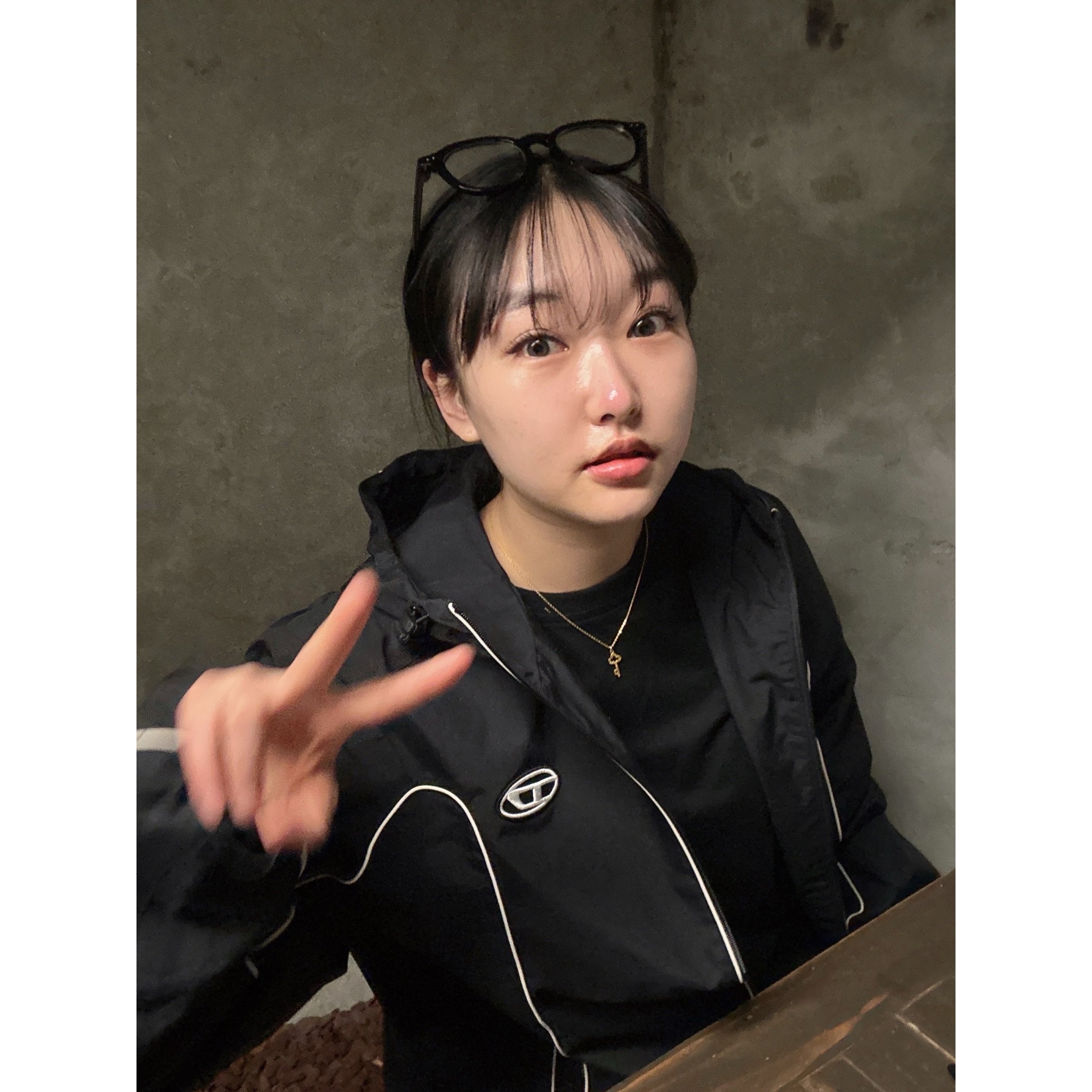 아라 (@a_r_a) 님의 게시물 | KREAM