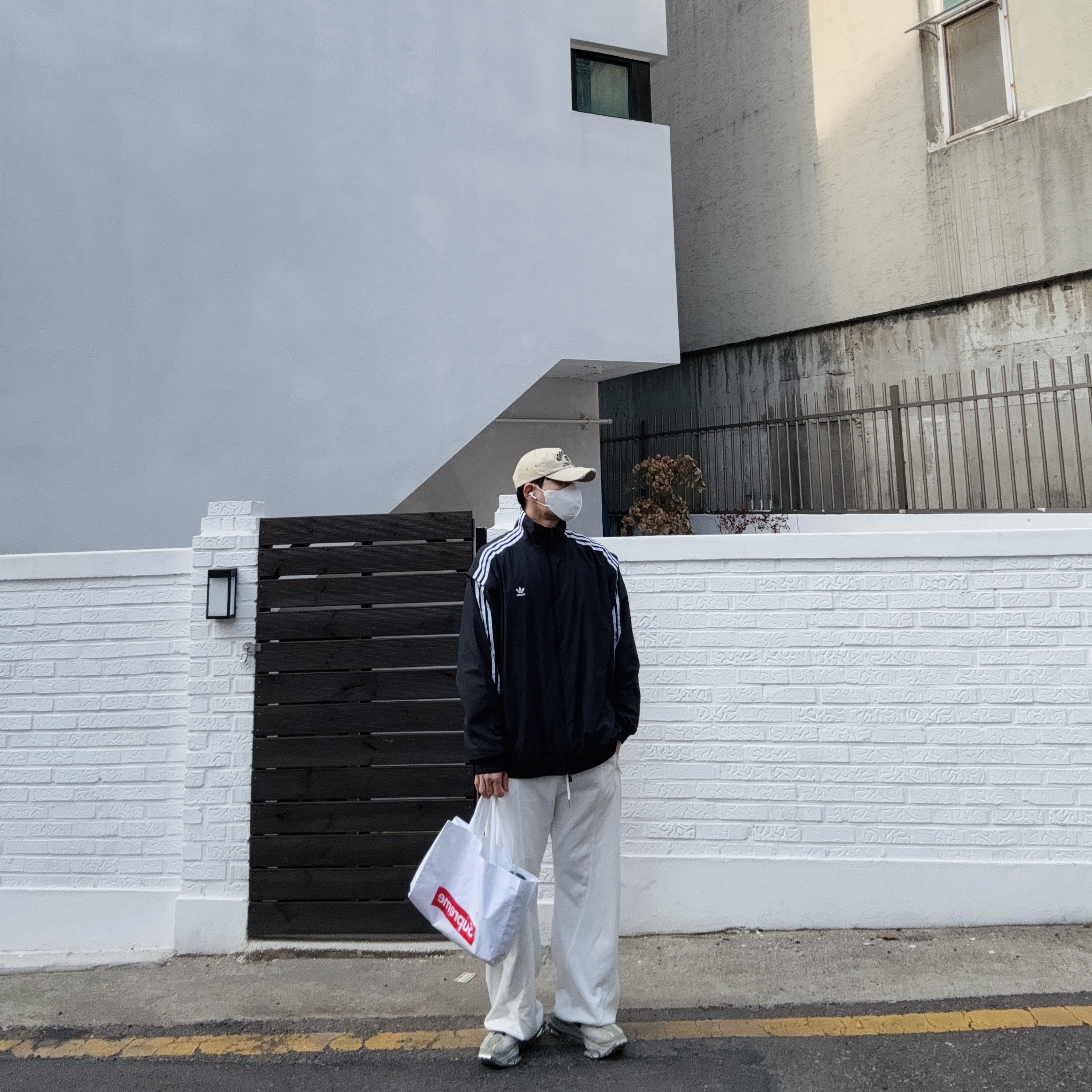 INFJ (@gone22) 님의 게시물 | KREAM