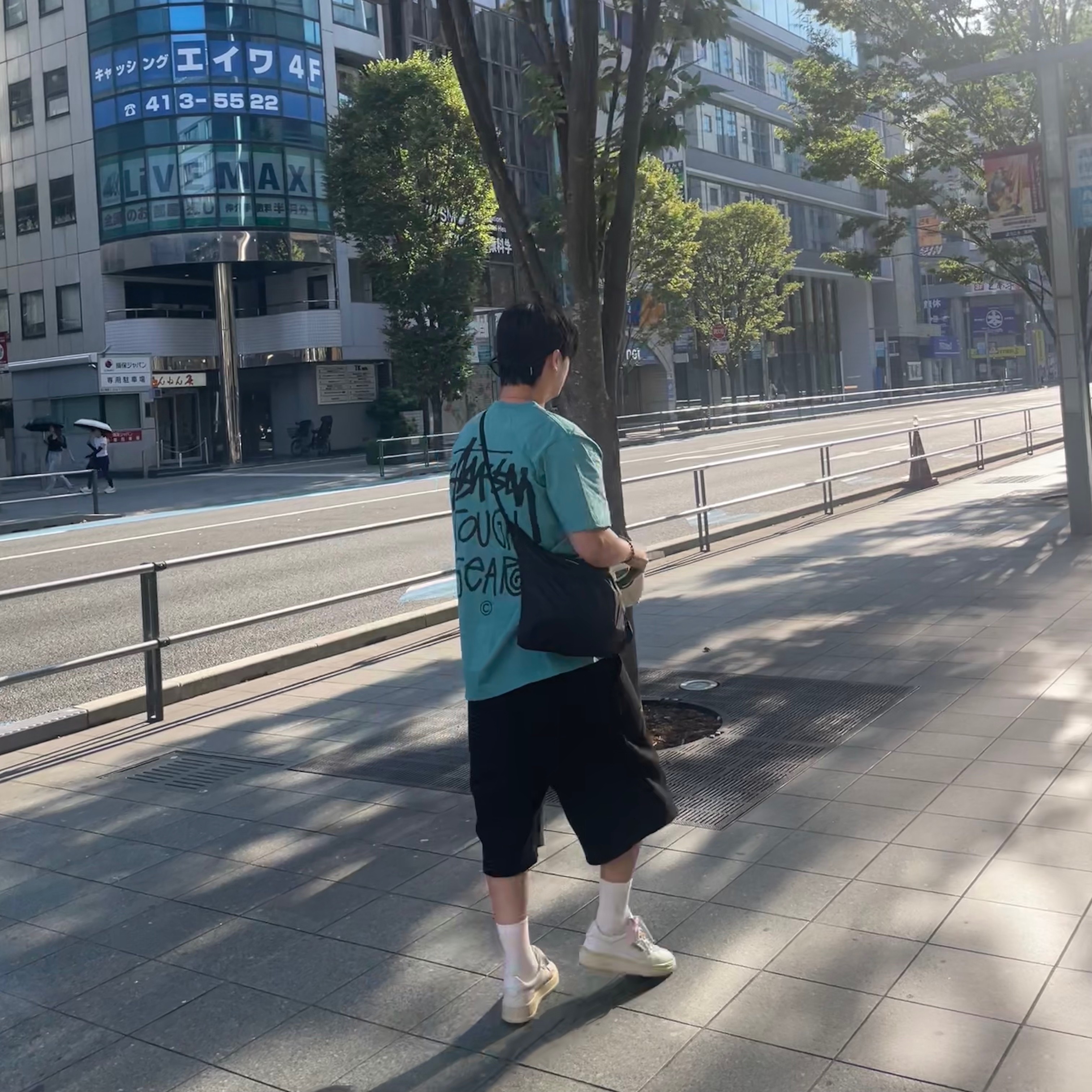 SON (@_sonning) 님의 게시물 | KREAM