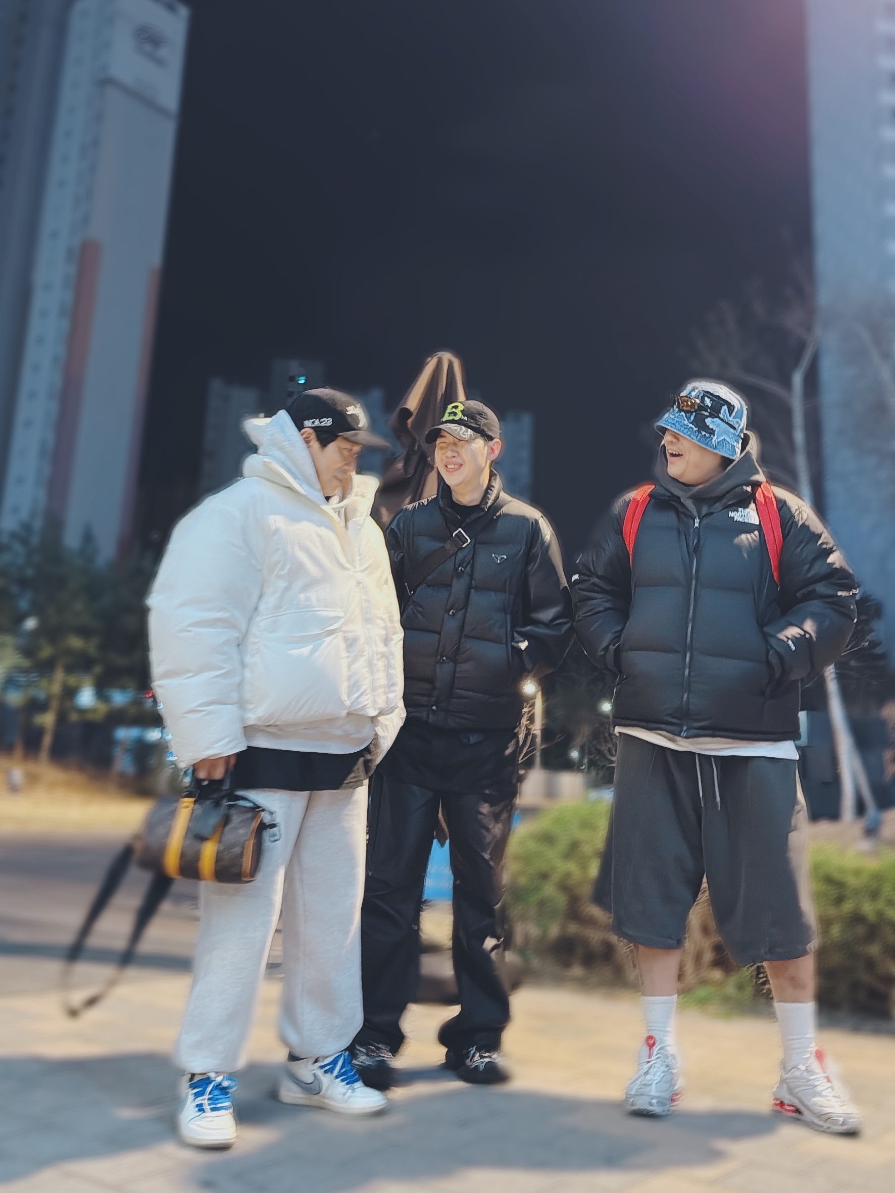 윤석 171-72 발 245 (@choi_77) 님의 게시물 | KREAM