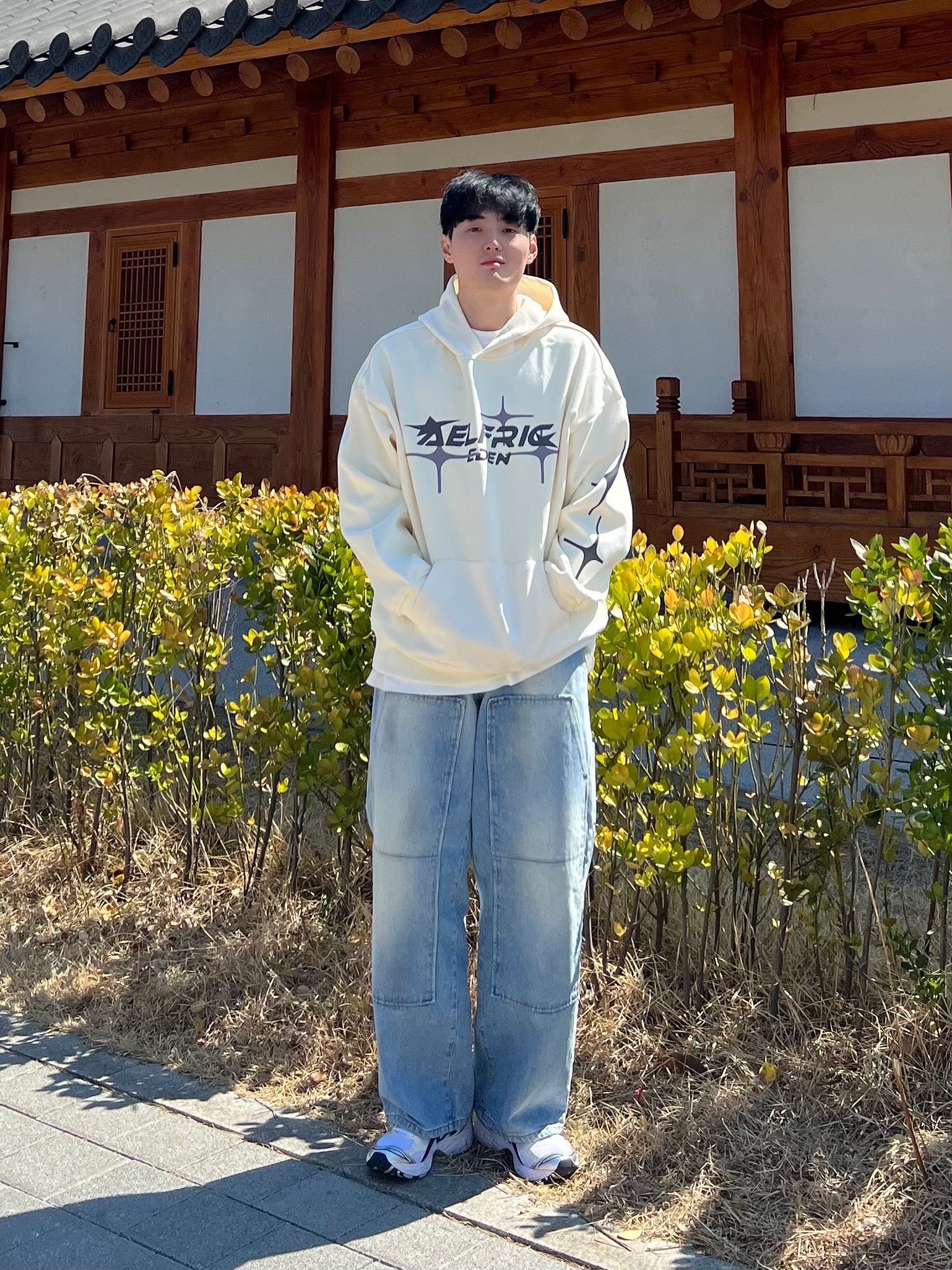 봄코디🤍 | KREAM